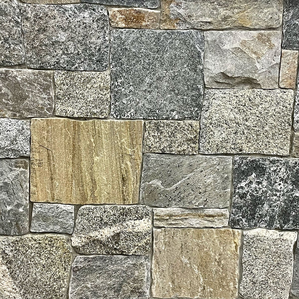 Natural Full Stone Veneer | The Rock Garden, Truckee, CA